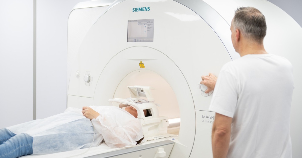 Magnetska rezonanca sinusa | Poliklinika Sinteza